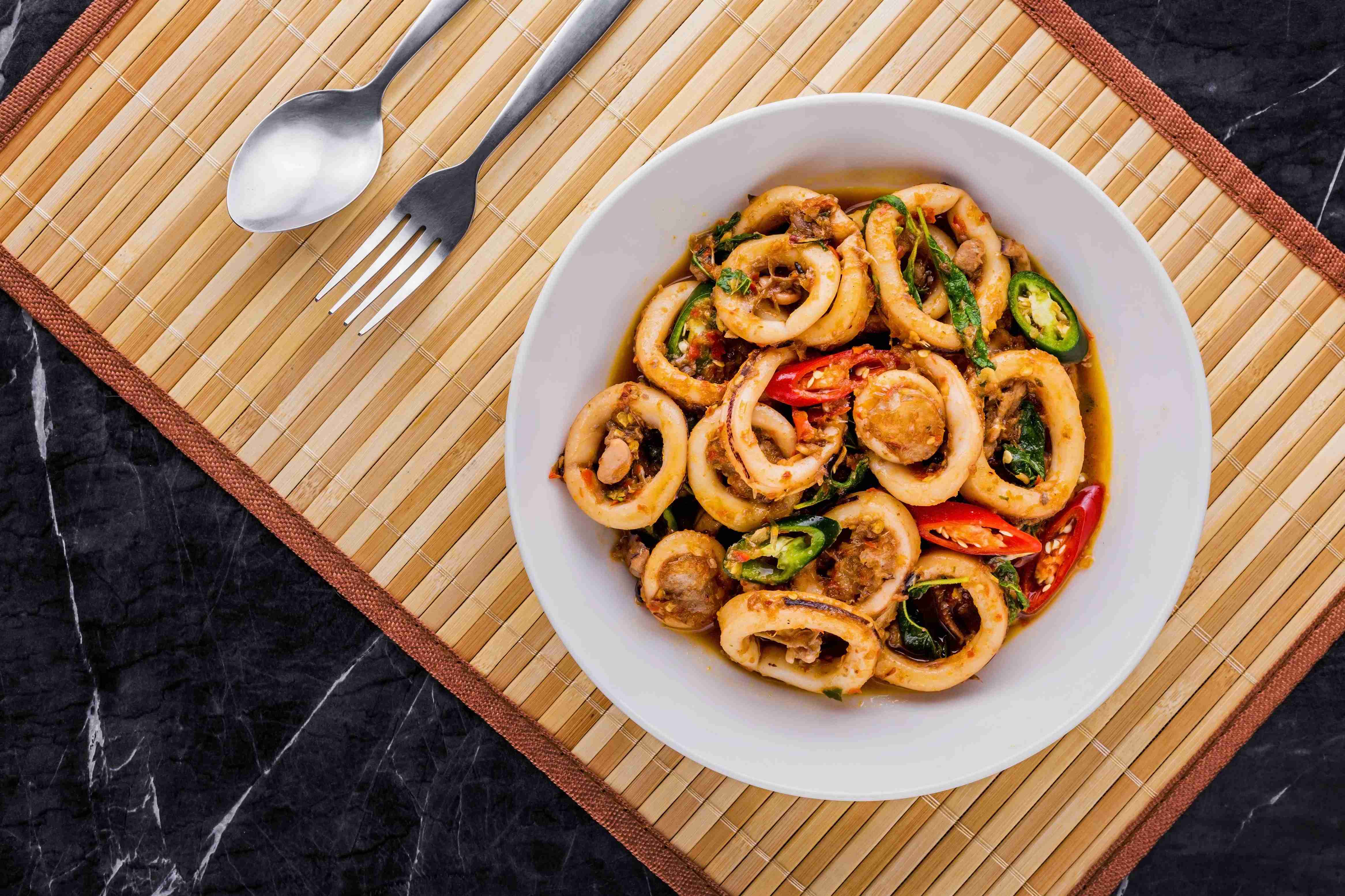 Stir-Fried Squid with Chili Paste Nutrition Facts | Food Tracker ...